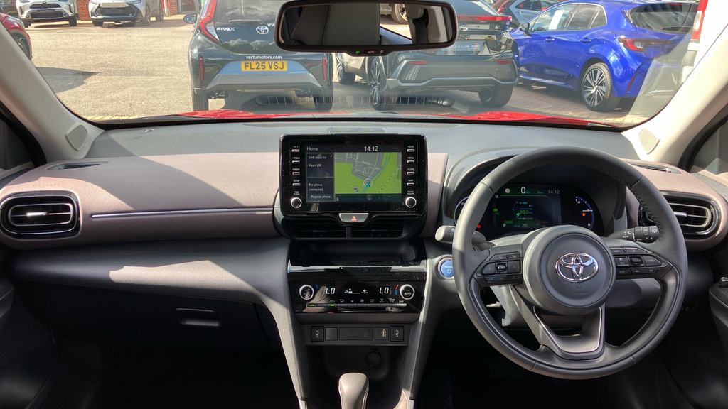 Used 2024 Toyota Yaris Cross 1.5 Hybrid Excel 5dr CVT (City Pack) on ...