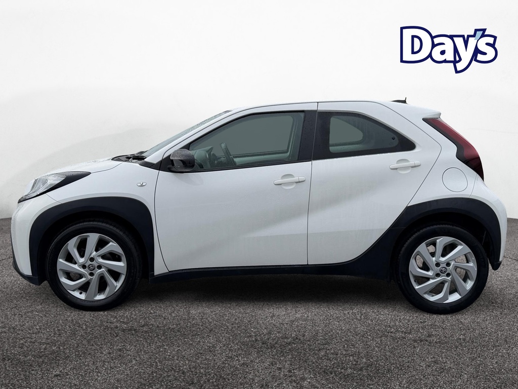 Used 2022 Toyota Aygo X Pure 5dr 1.0 VVT-i 72PS on Finance in Swansea £ ...