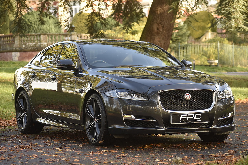 Used 2019 Jaguar XJ 3.0d V6 R-Sport Auto Euro 6 (s/s) 4dr on Finance in ...