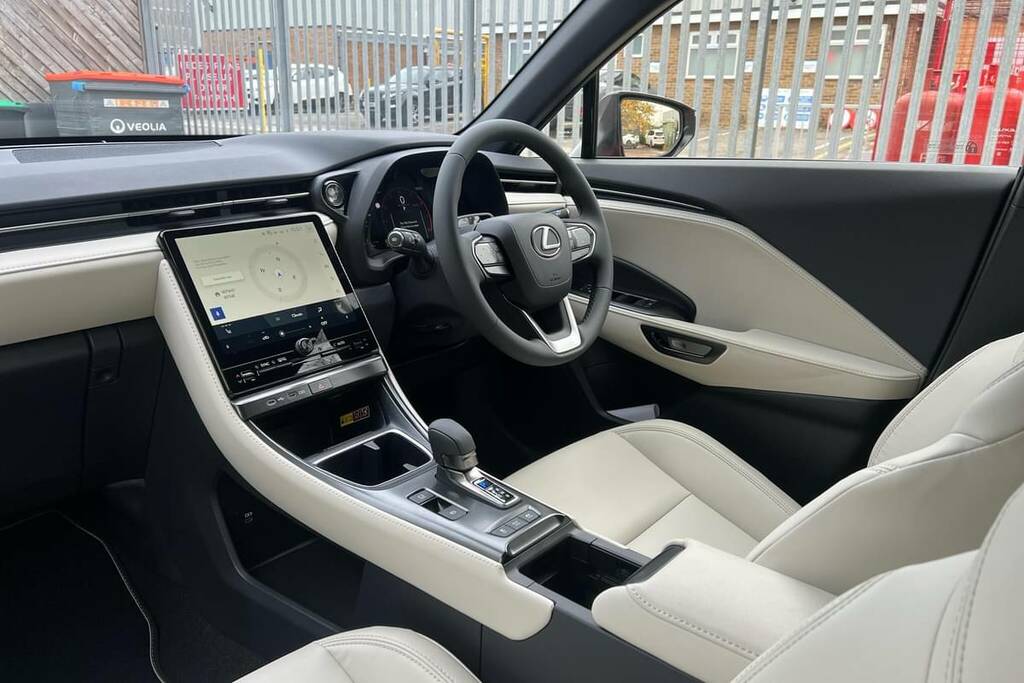 LM25SDO Check History Free / Dealer Reviews / Currently for Sale - Used Lexus LBX for sale in ...