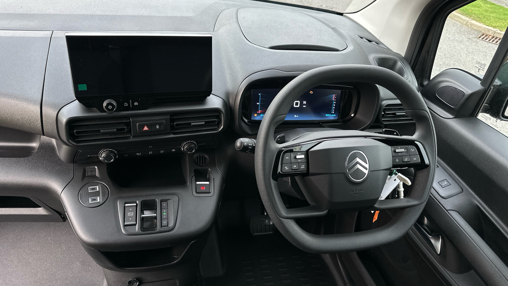 Used 2025 Citroen Berlingo 1.5 MAX M MPV Auto Euro 6 (s/s) 5dr - 2025 ...