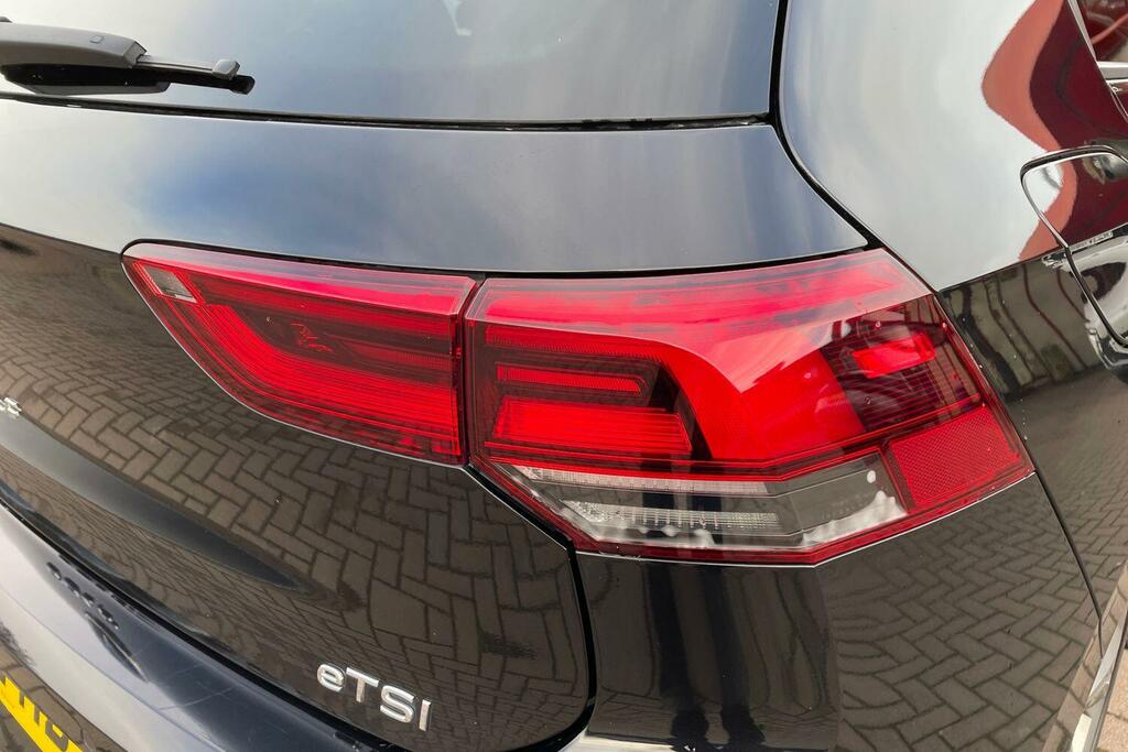 Used 2022 Volkswagen Golf MK72UEJ 1.5 TSI Life Hatchback 5dr Petrol ...