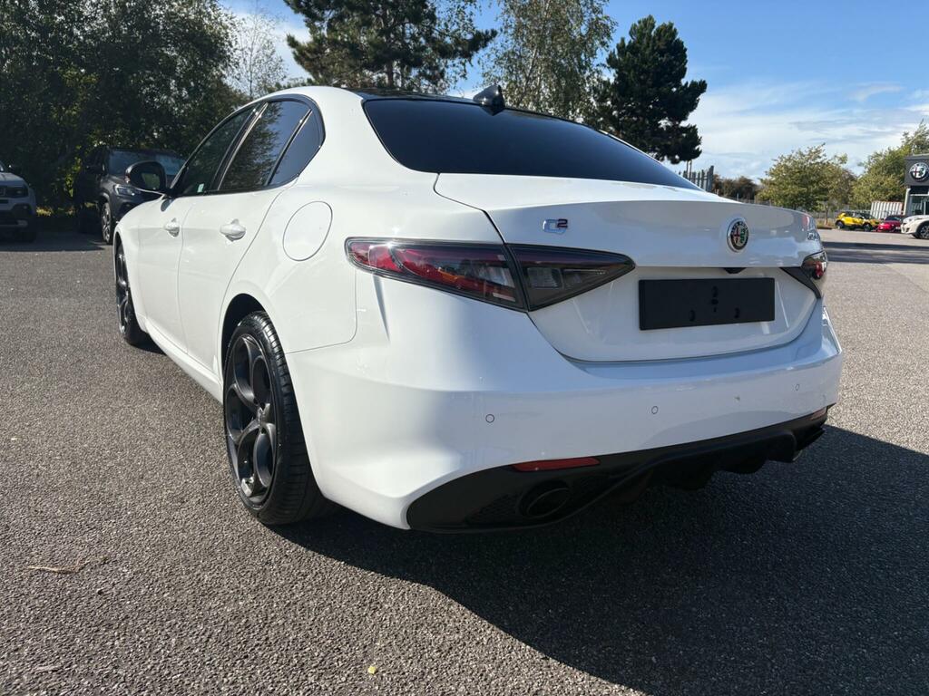 Used Alfa Romeo Giulia 2.0T Tributo Italiano Auto Euro 6 (s/s) 4dr on ...